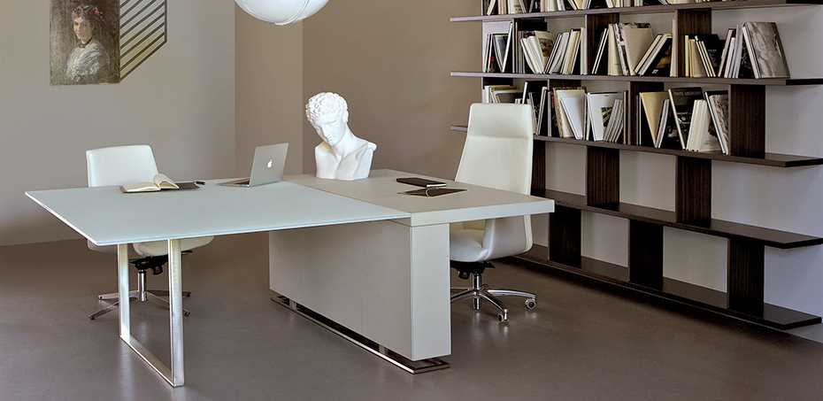 Design Γραφείο Deck Team Leader του οίκου Estel, Σχεδιαστές Jorge Pensi